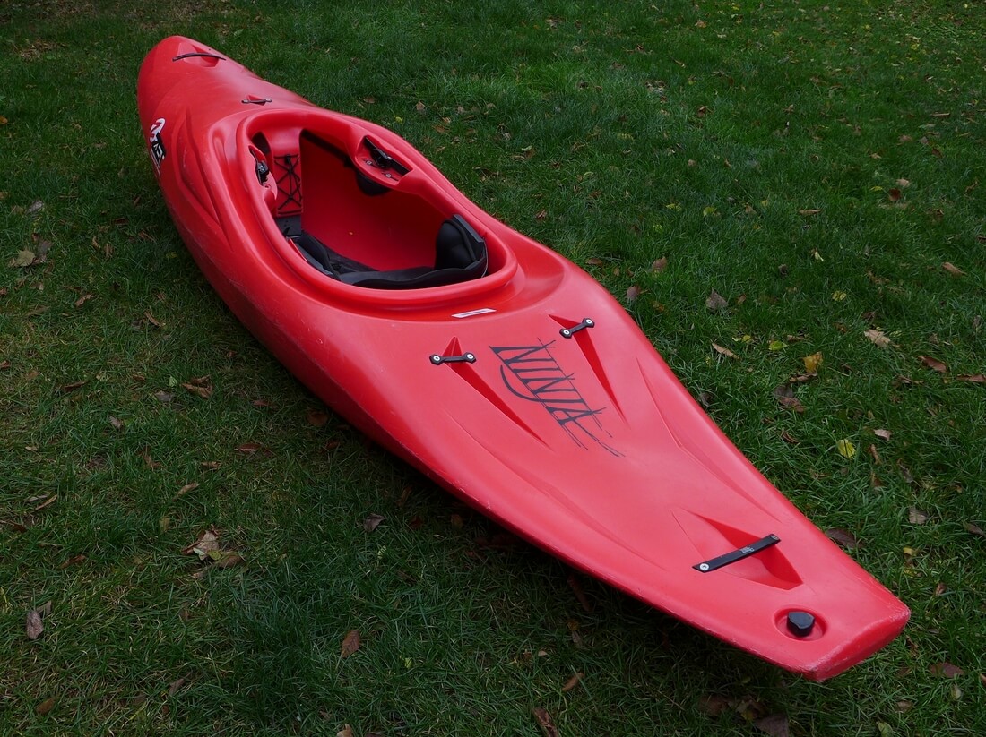 ZET Kayaks NINJA – performance creeker pro lehké i těžké váhy - Pádler.cz